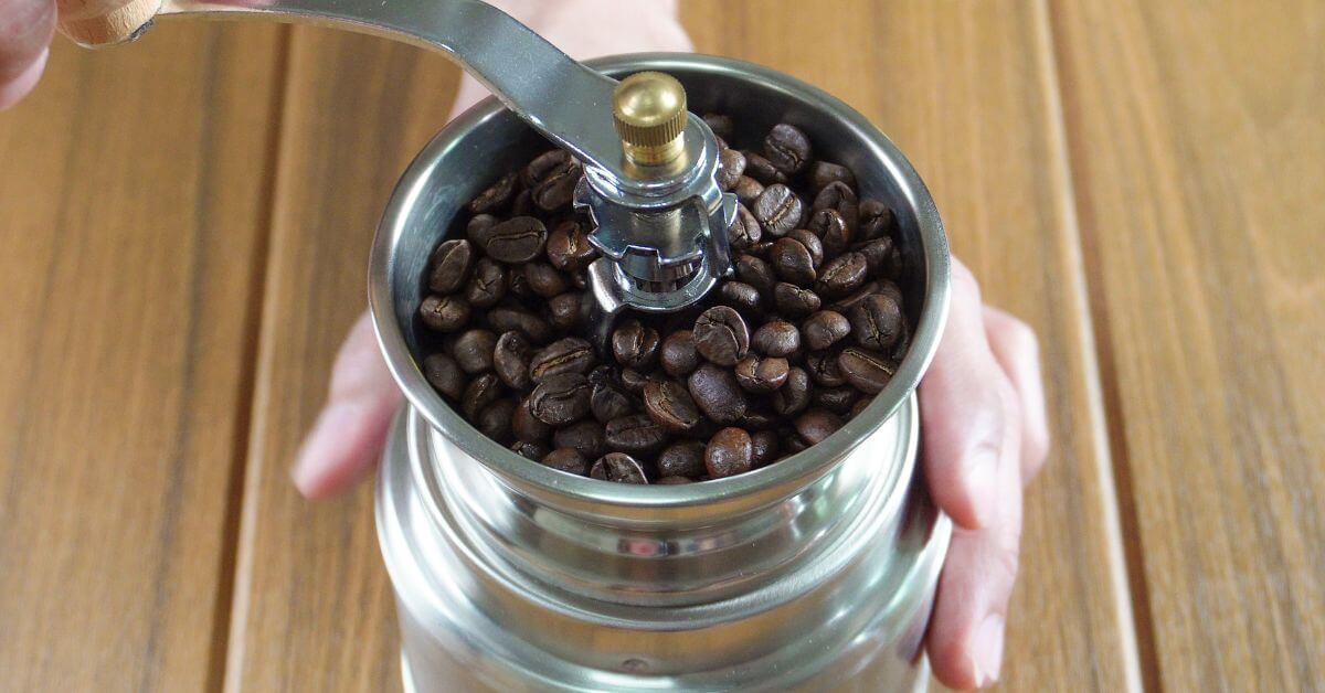 What's The Best Grind Size For A Moka Pot? Ultimate Guide! | Coffee ...